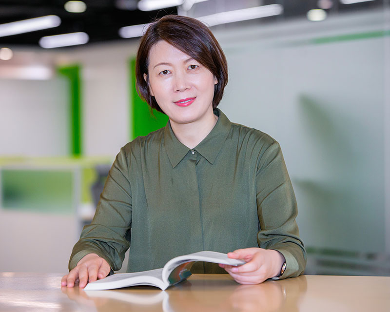 KATHERINE LI, 亚太数字化中心副总裁, 安利 | Michael Page